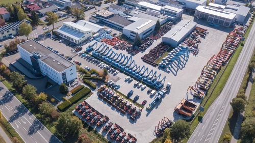 KIESEL - Die Kiesel Group - breit aufgestellt in 4 Geschäftsfeldern